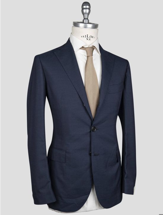 The Ultimate Guide To Styling A Blue Suit: Color Combinations | IsuiT