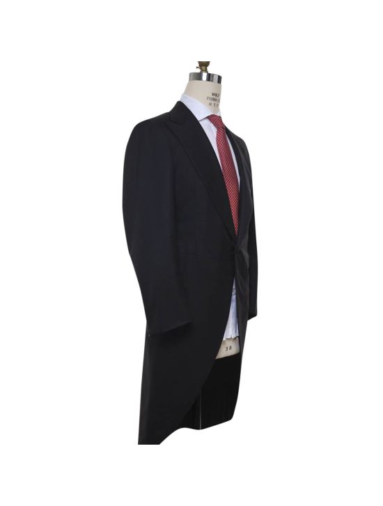 Black Tie Dress Code For Men Explained | IsuiT